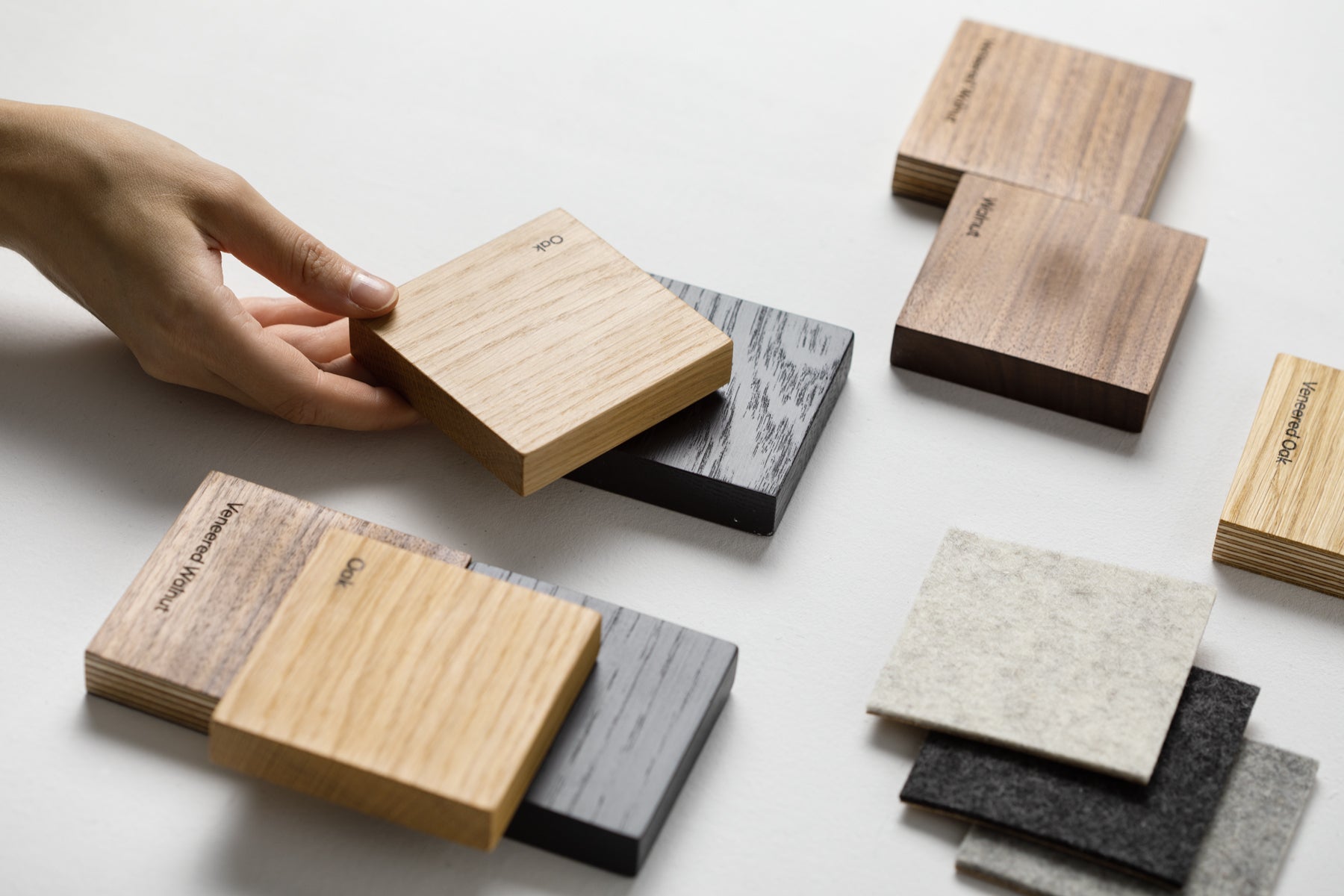 Samples Kit: solid oak/walnut wood & veneer, felt | Oakywood.shop